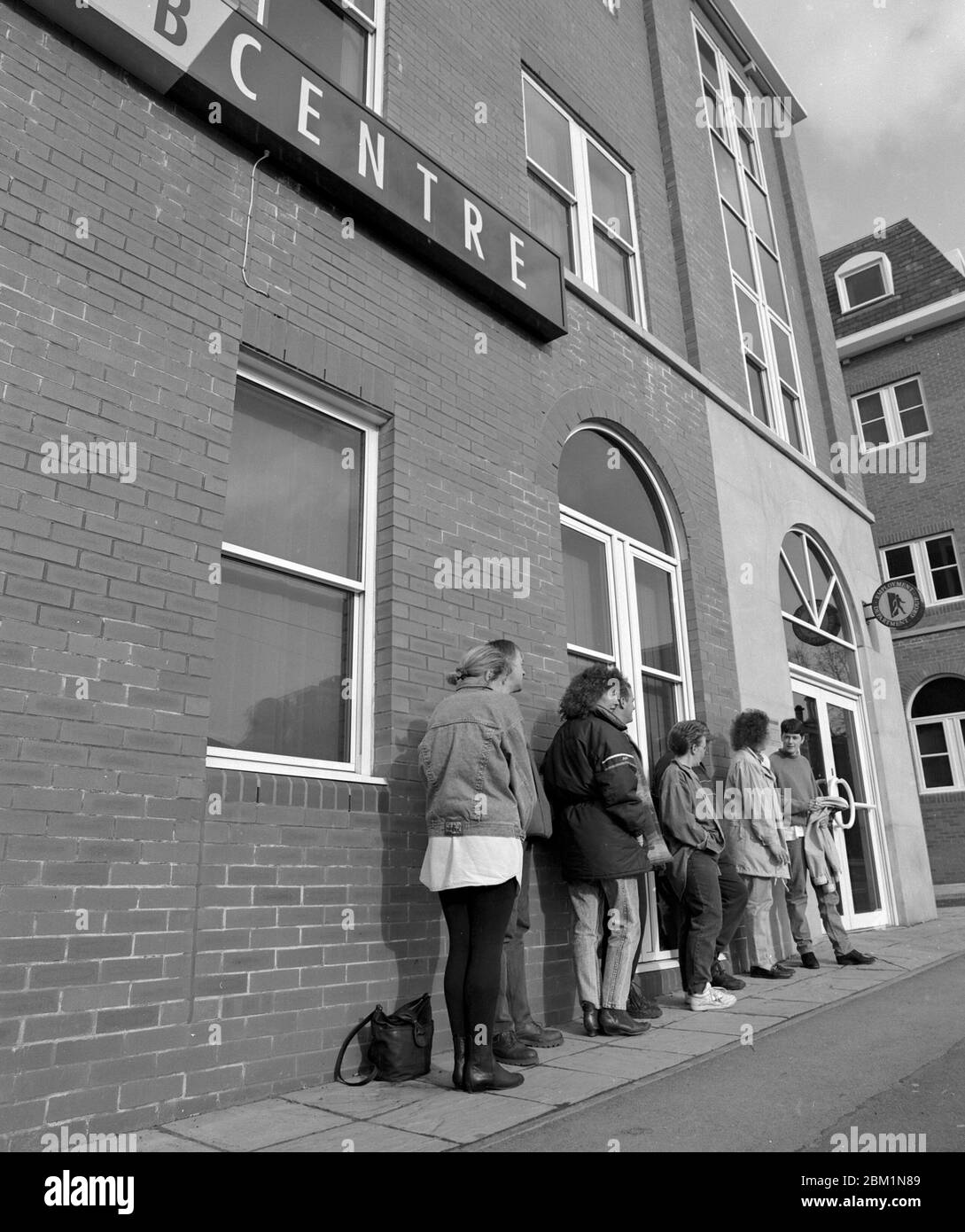 Job centre queue england hi-res stock photography and images - Alamy