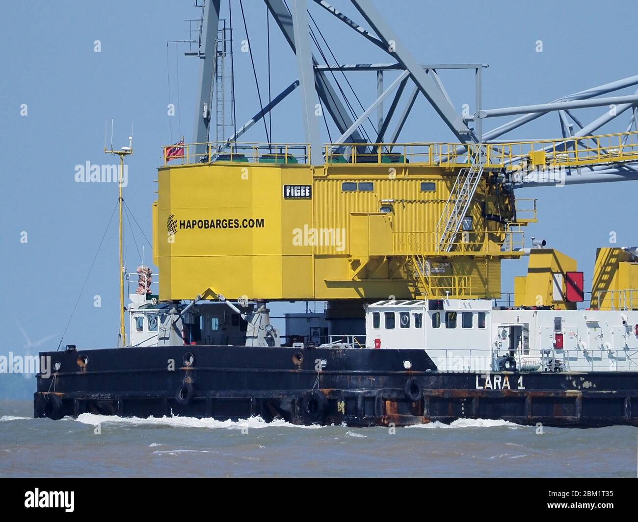 Lara 1 crane ship hi-res stock photography and images - Alamy
