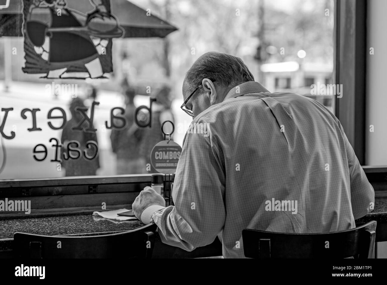 Reading Cafe Window Street High Resolution Stock Photography and Images ...