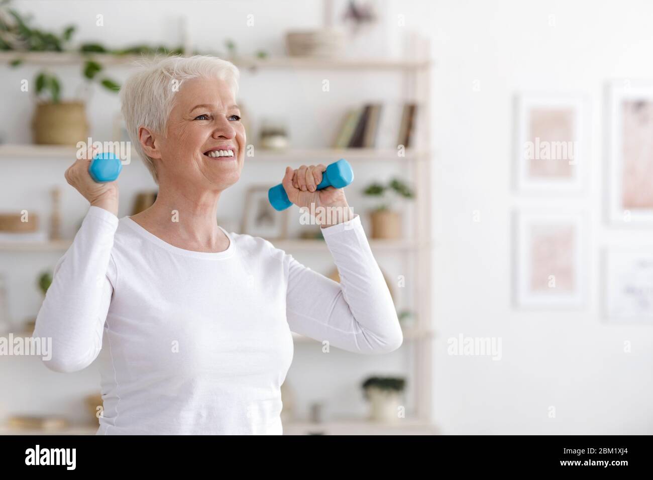 Senior fitness old woman posing hi-res stock photography and images - Alamy