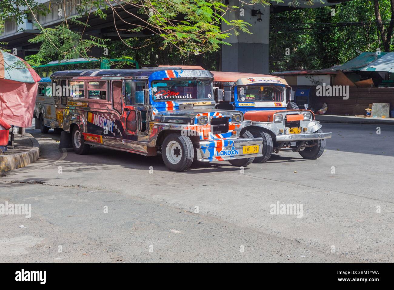 Vintage painted buses, Manila, Philippines Stock Photo - Alamy