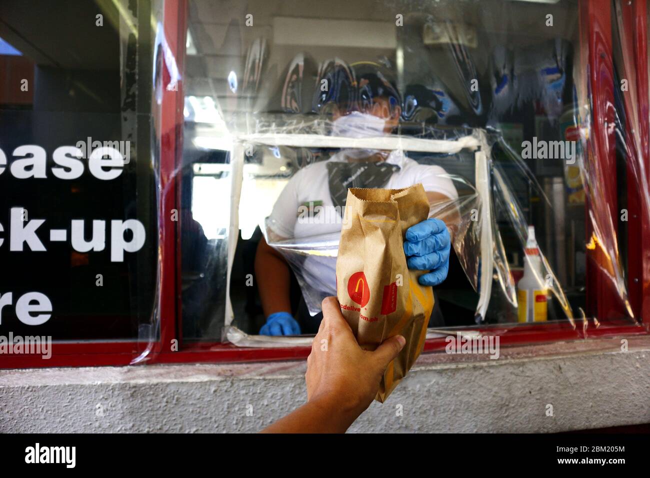 Mcdonalds drive thru order hi-res stock photography and images - Alamy