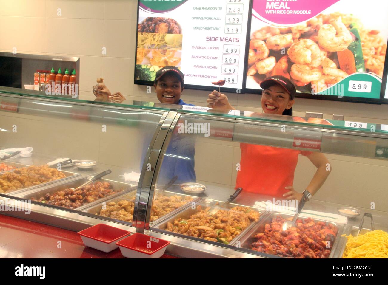 Restaurant food court mall hi-res stock photography and images - Alamy