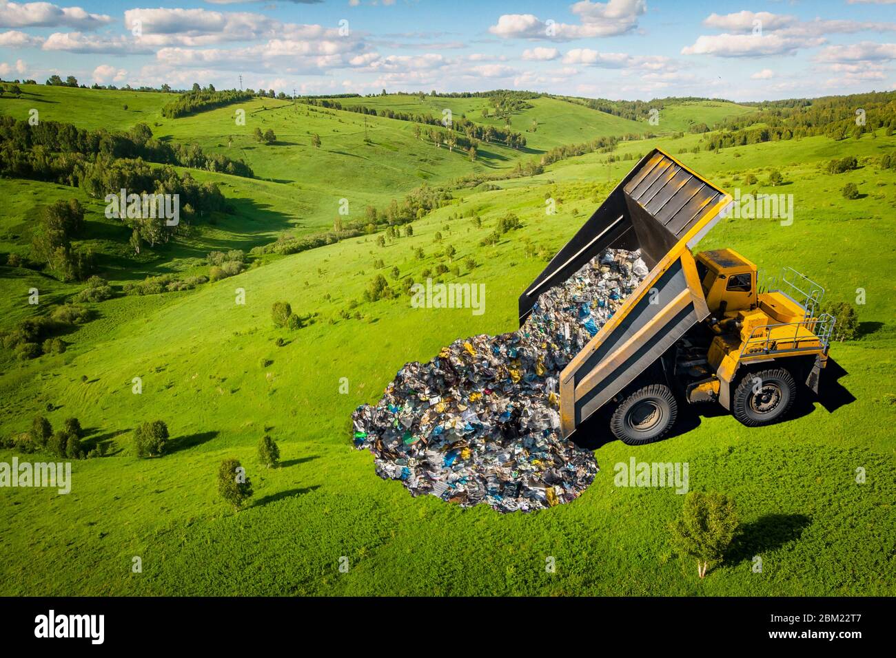 Truck dumping garbage hi-res stock photography and images - Alamy