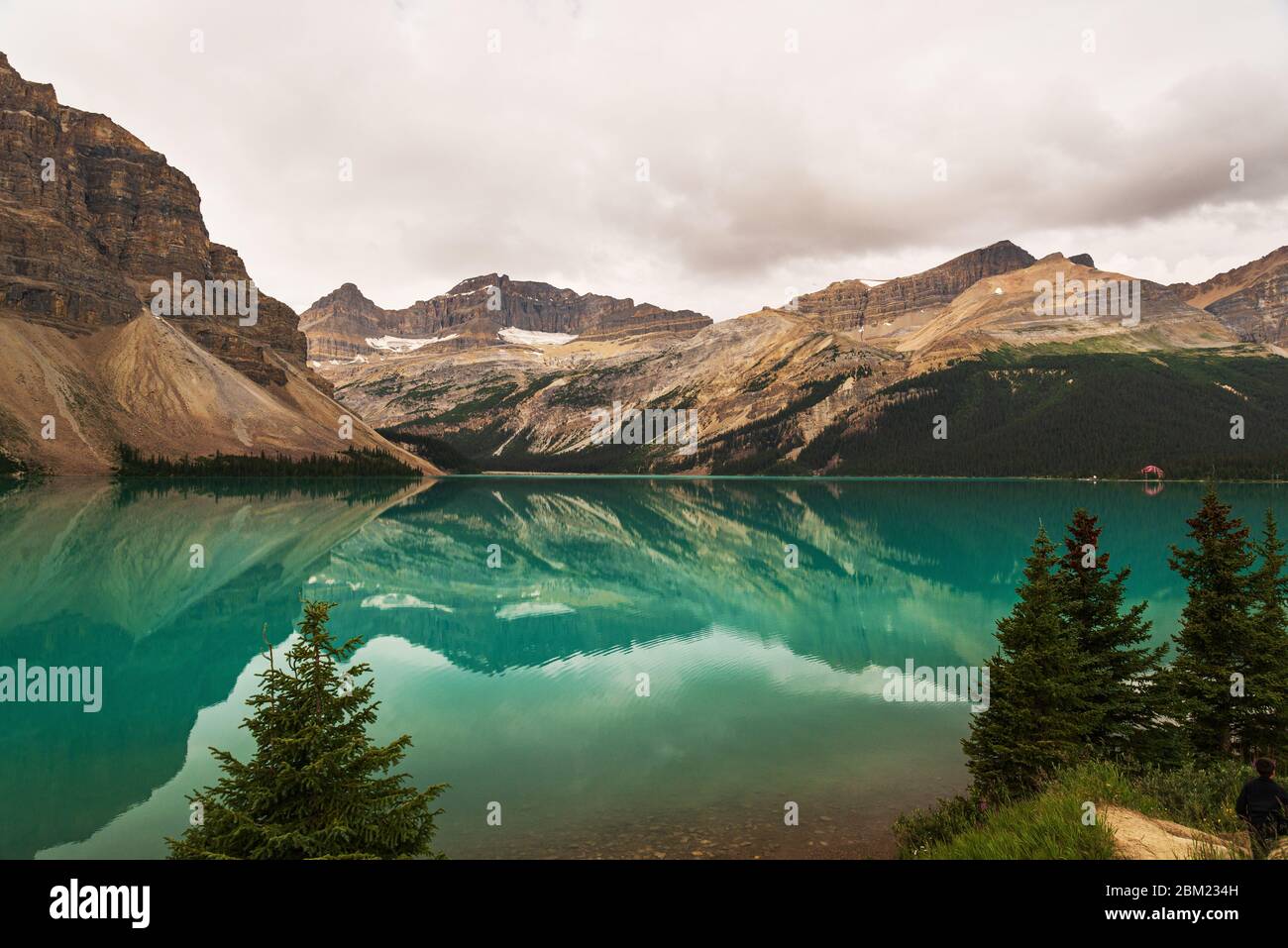 bow lake sceneries, banff national park, alberta, canada Stock Photo ...