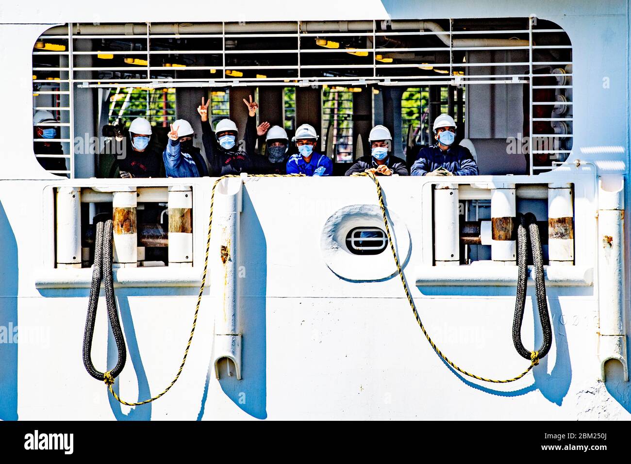 Ship crew face mask hi-res stock photography and images - Alamy