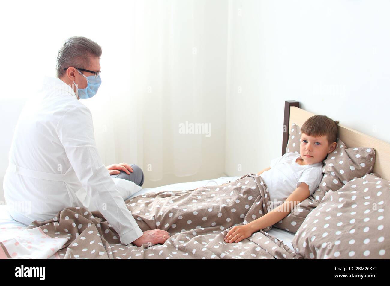 Child interview hi-res stock photography and images - Alamy