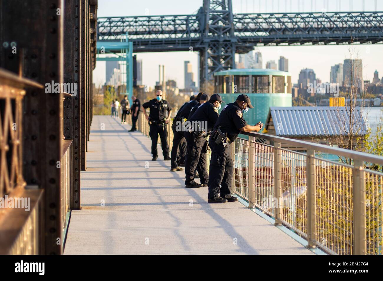 Oversee overseeing crowded hi-res stock photography and images - Alamy