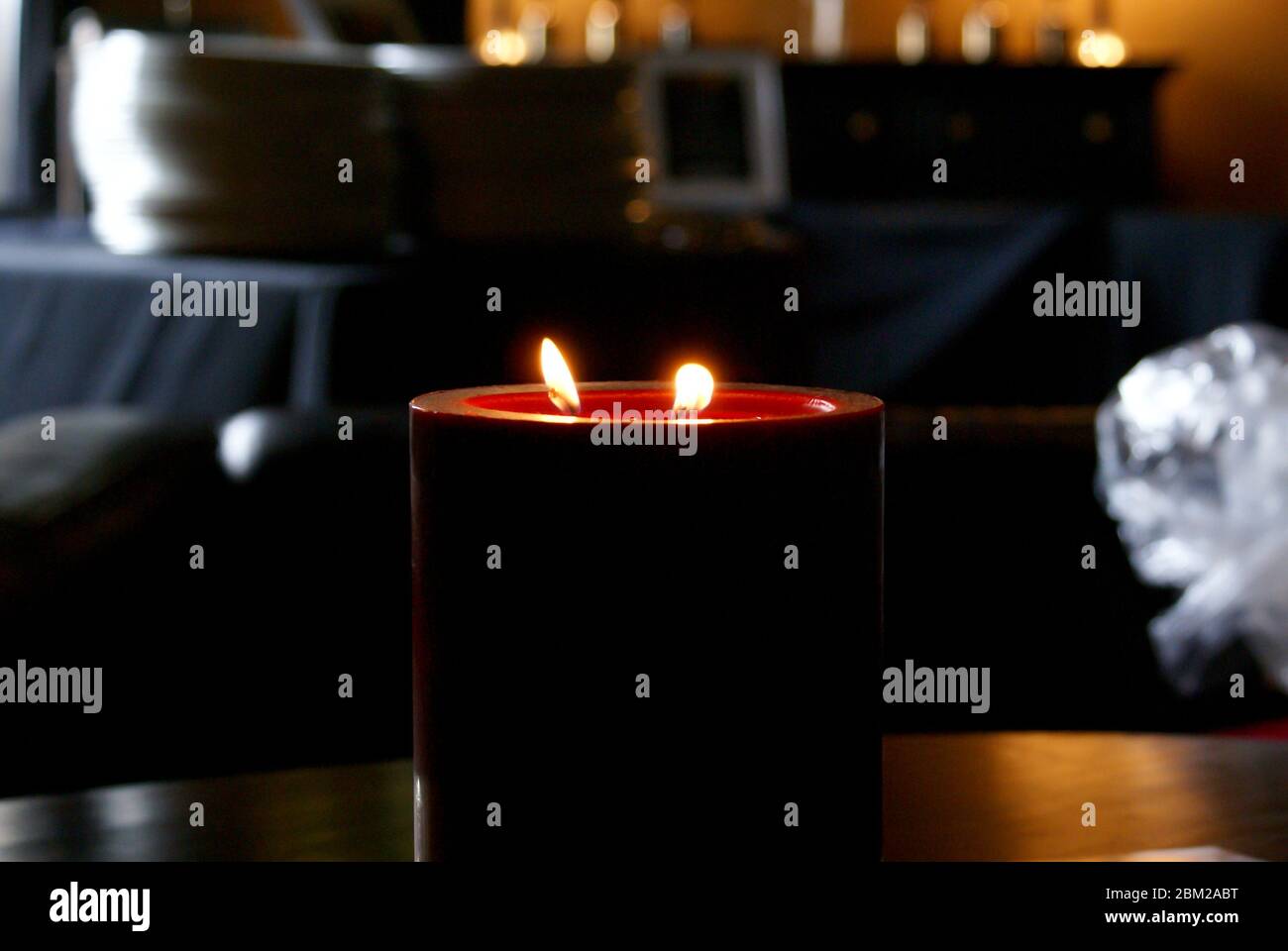 Candlelight lounge hi-res stock photography and images - Alamy