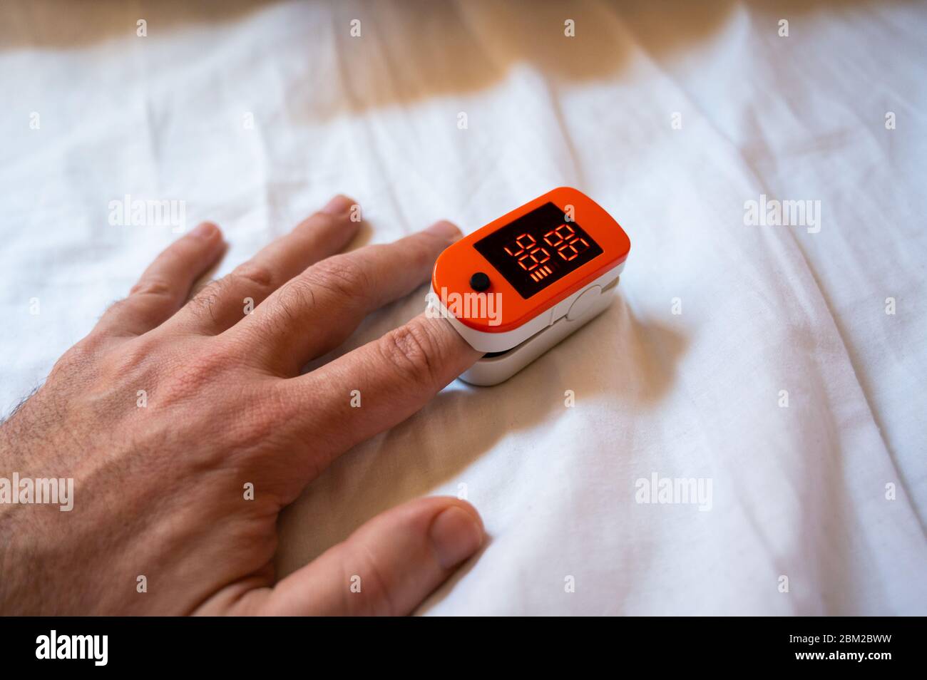 Portable pulse oximeter digital device monitoring blood oxygen ...