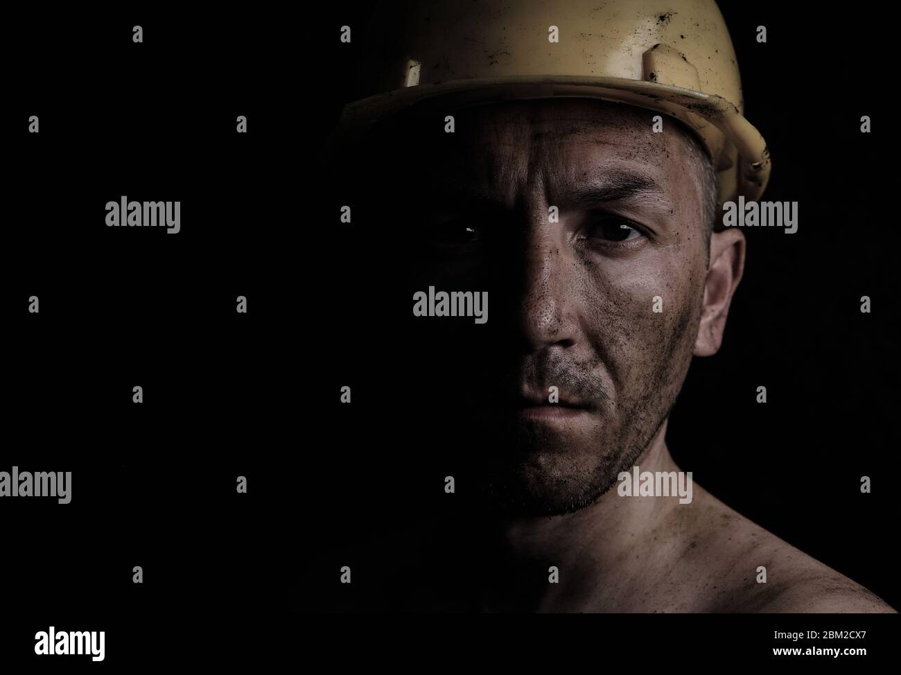 Mine worker dirty face hi-res stock photography and images - Alamy