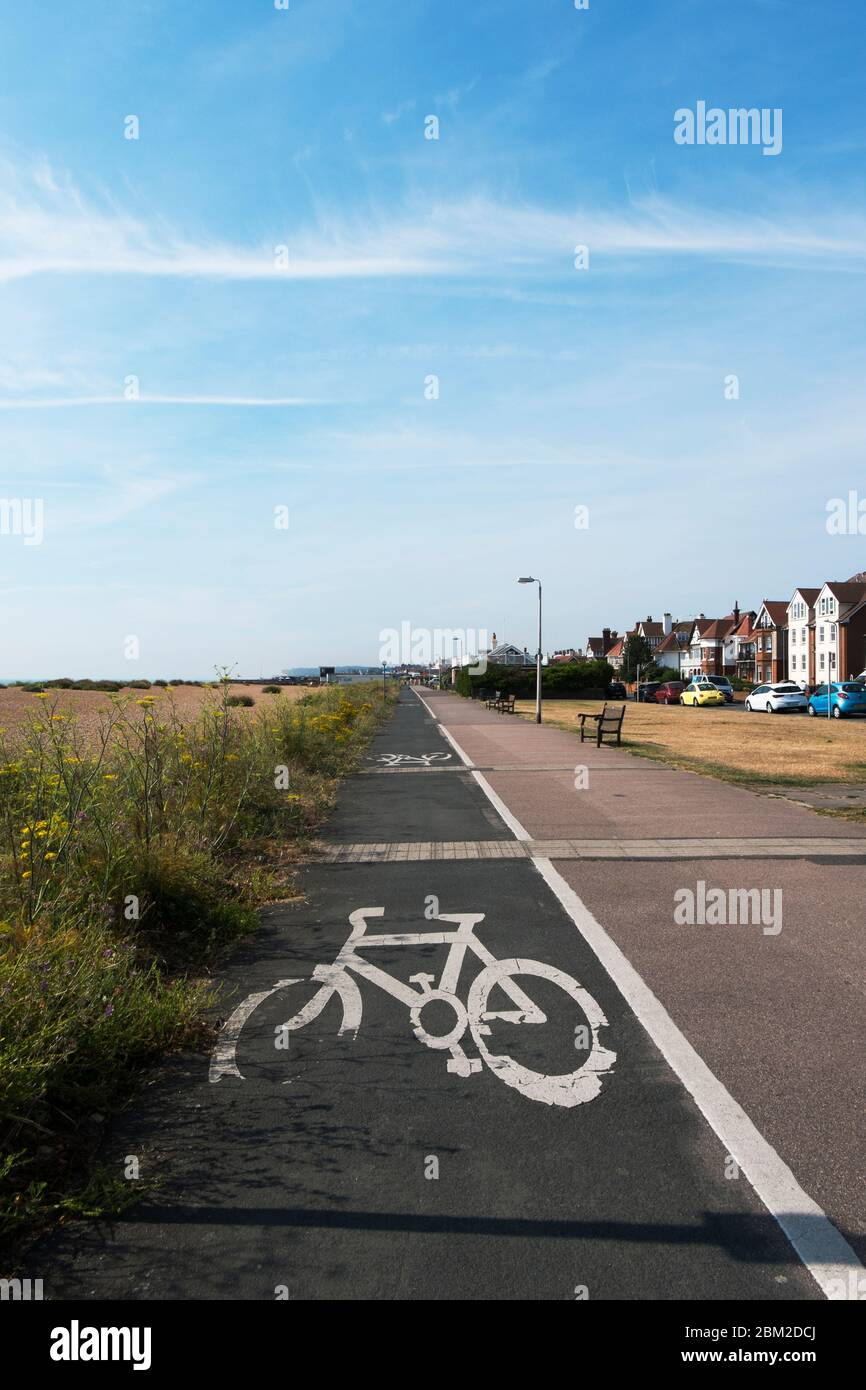 Kingsdown kent coastal path hi-res stock photography and images - Alamy