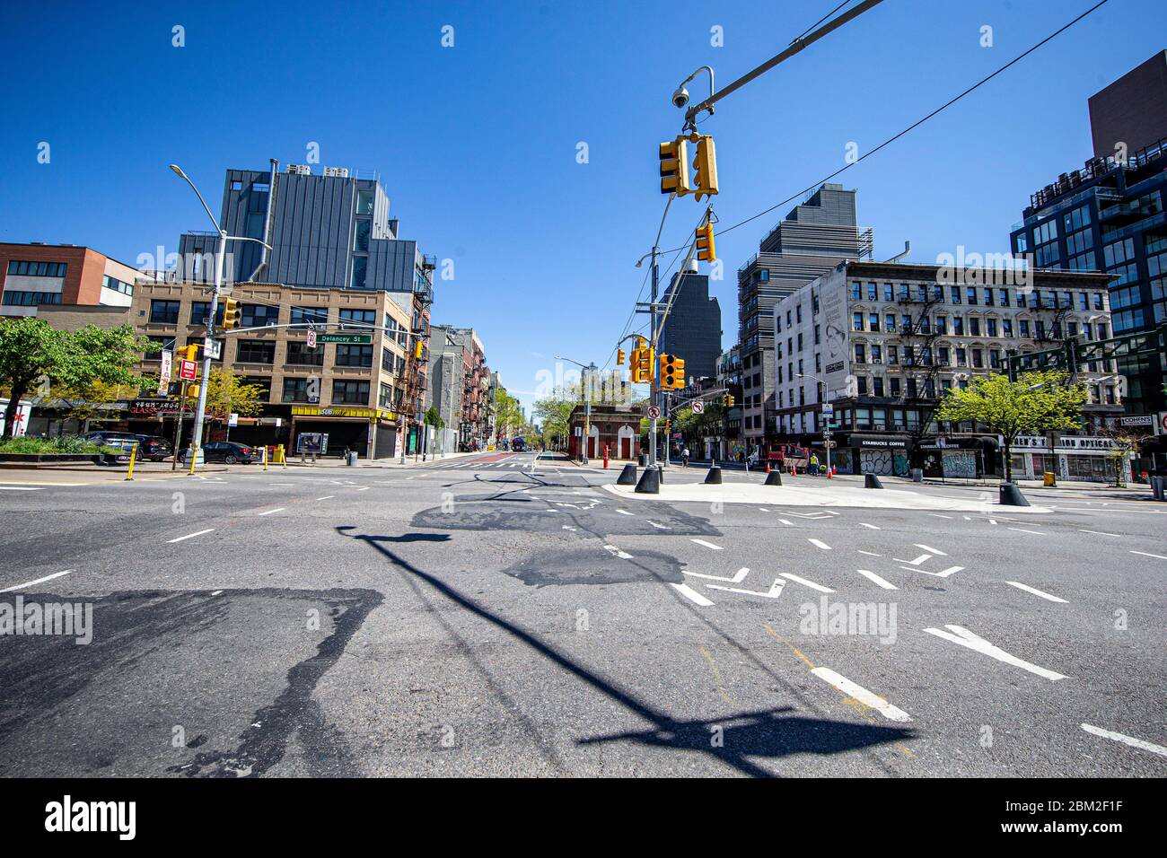 Delancey street new york city hi-res stock photography and images - Alamy