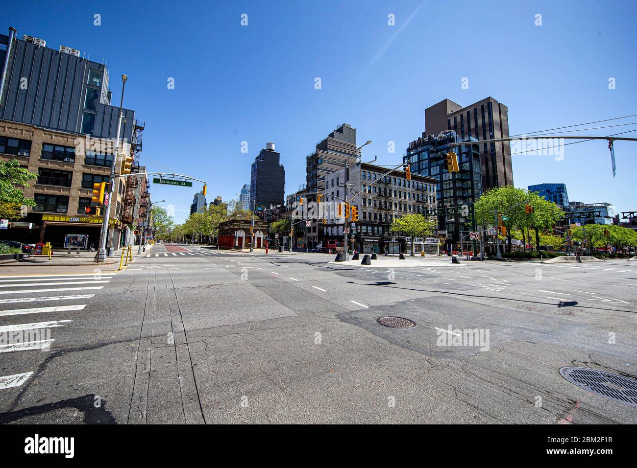 Delancey street new york city hi-res stock photography and images - Alamy