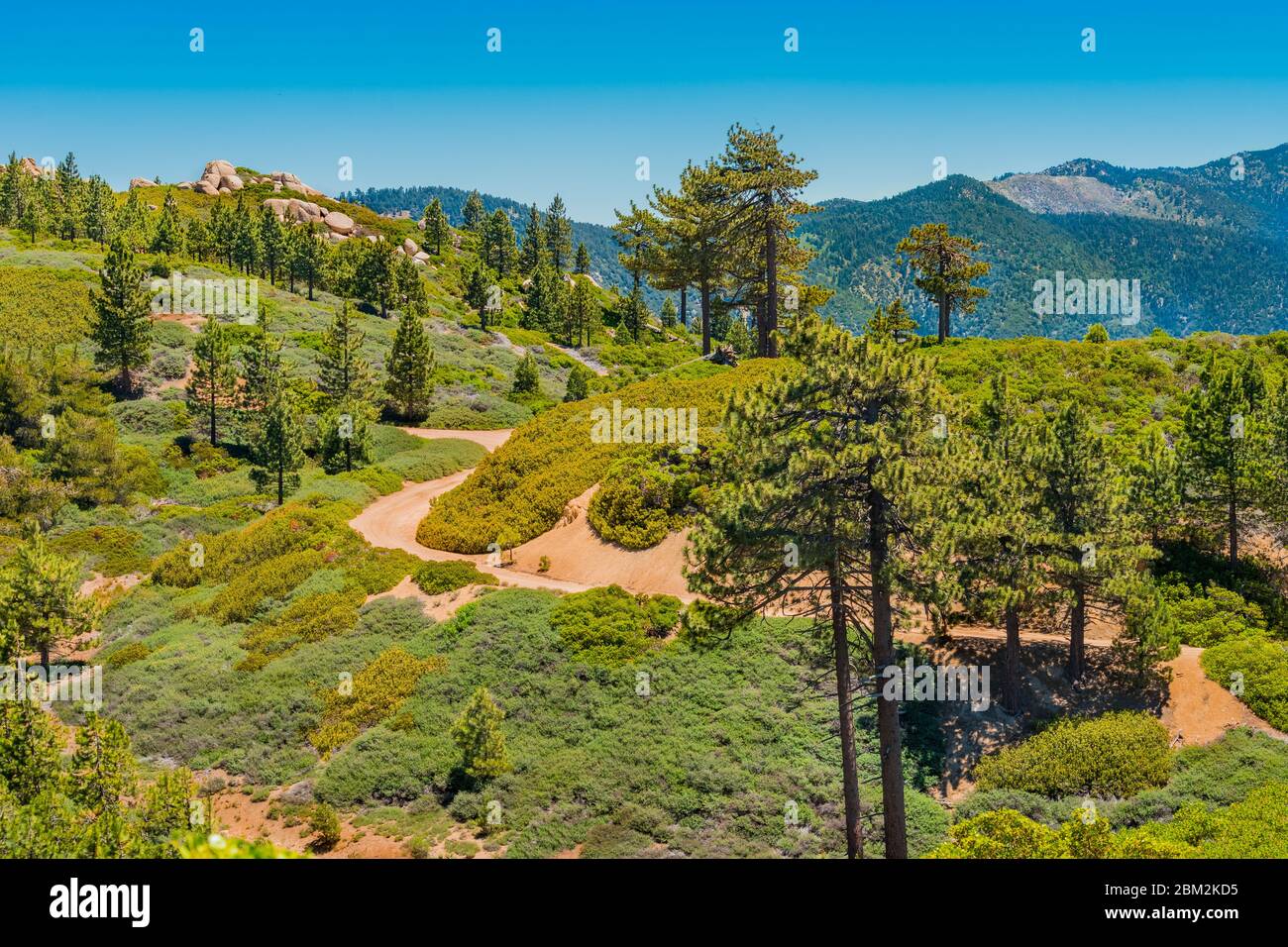 Southern california mountains hi-res stock photography and images - Alamy