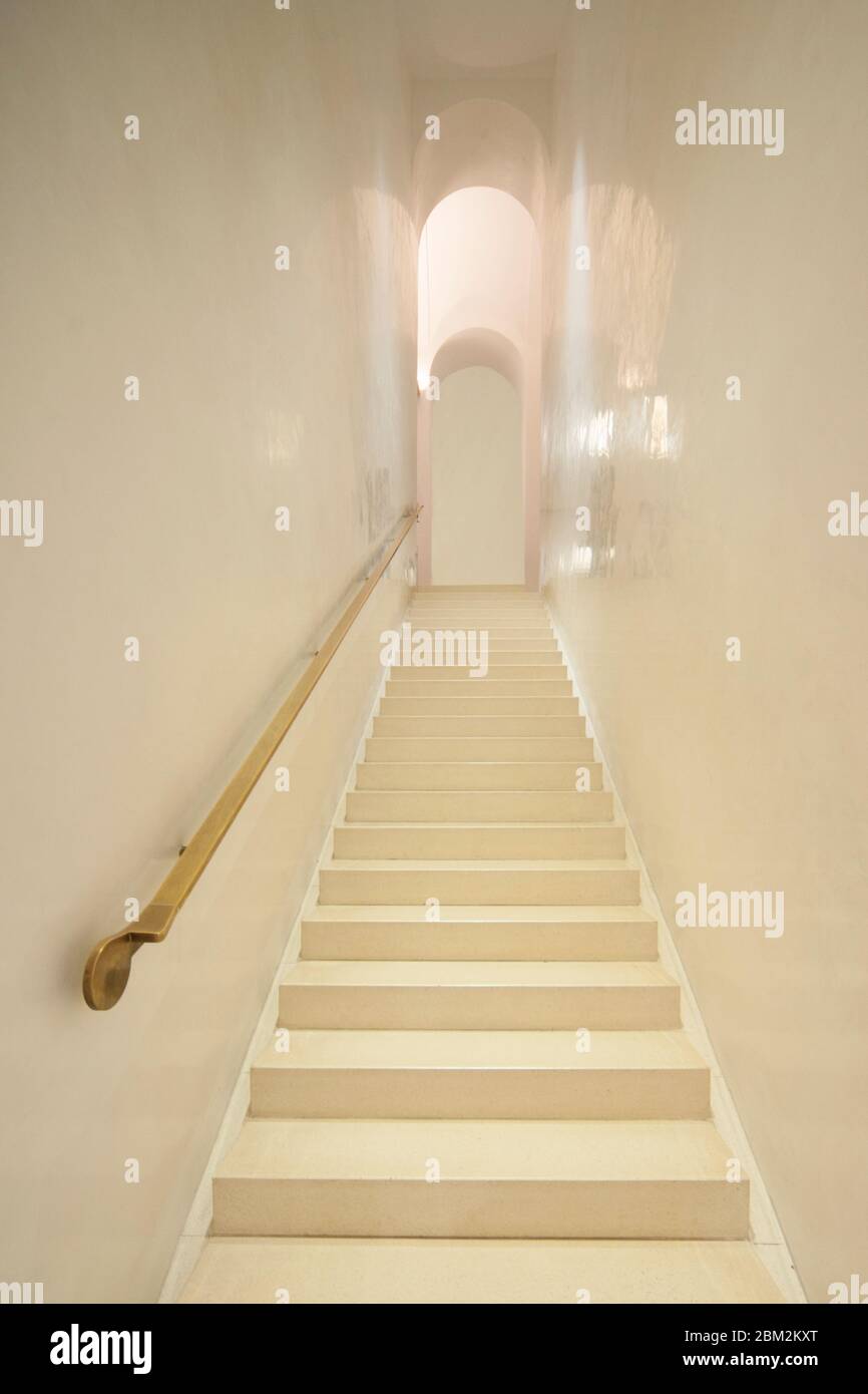 modern white interior design Stock Photo - Alamy