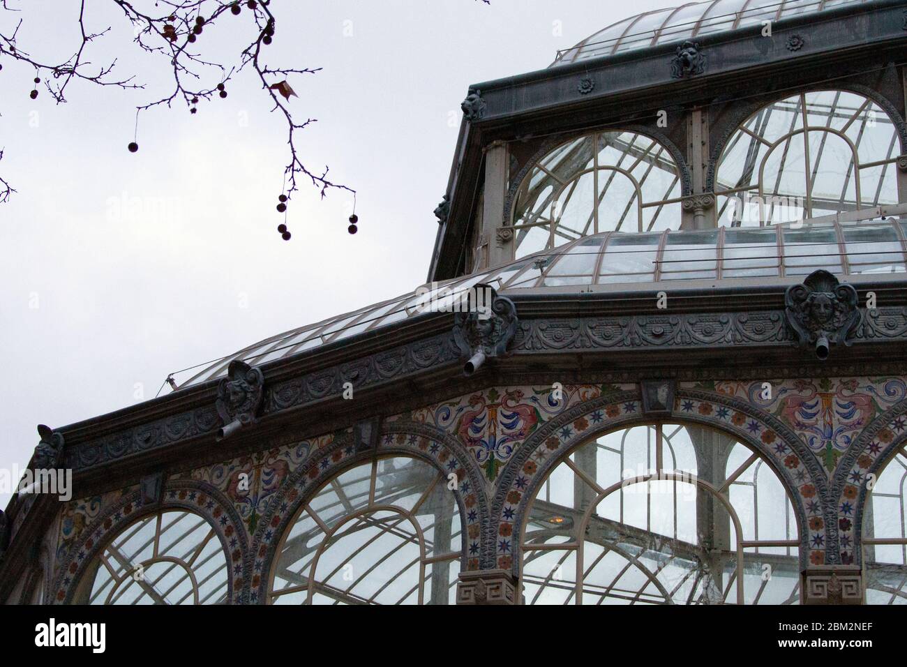 Detail of arched windows at the Palacio de Cristal (Cristal Palace ...