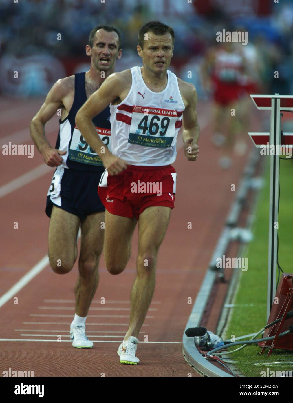 Mens 1000m hi-res stock photography and images - Alamy