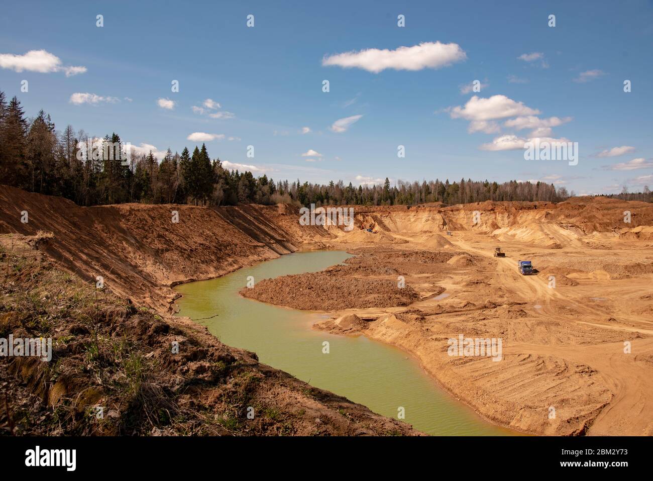 Deep sand roads hi-res stock photography and images - Alamy