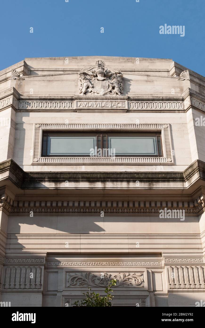 60 great tower street hi-res stock photography and images - Alamy