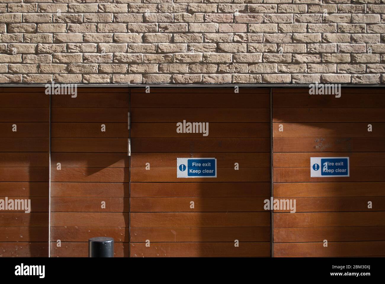 Modern Architecture Detail Brick Windows Smooth Minimal City Lit ...