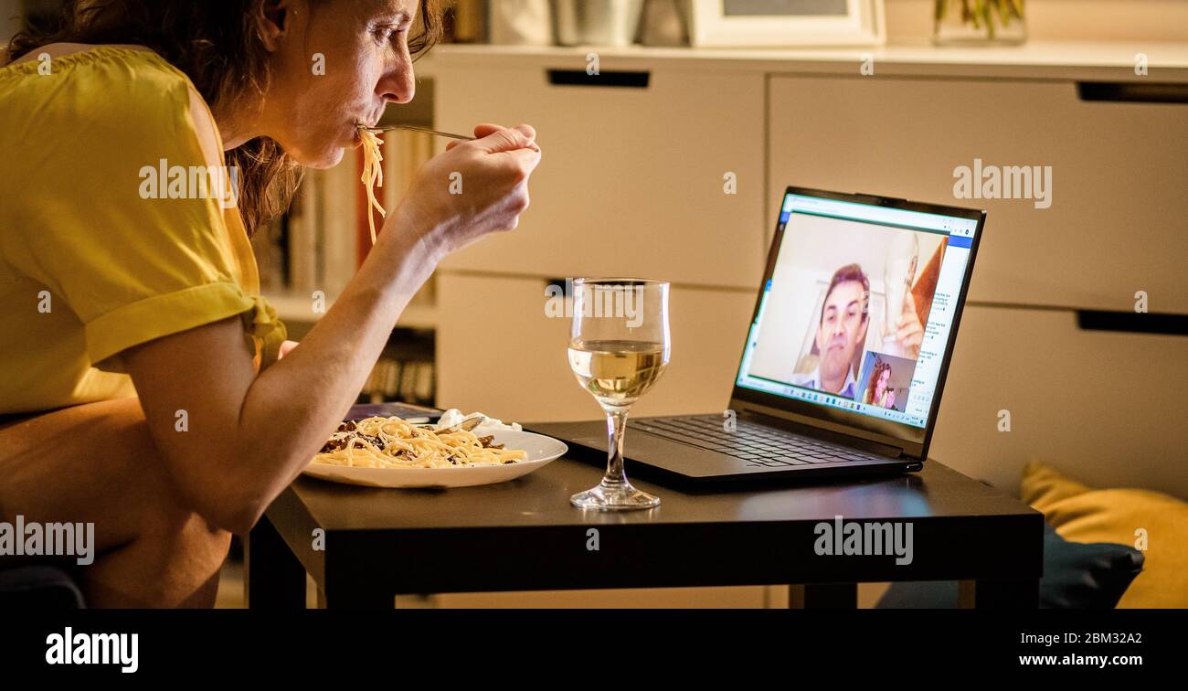 online video dating couple chatting from home Stock Photo - Alamy
