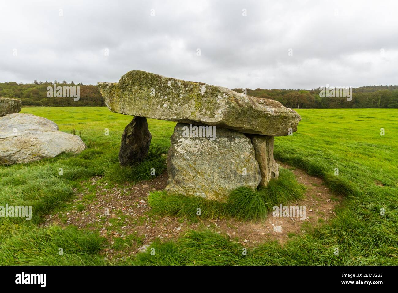 Stone Tumulus Presaddfed Burial Chamber, Anglesey, Wales, UK, landscape ...