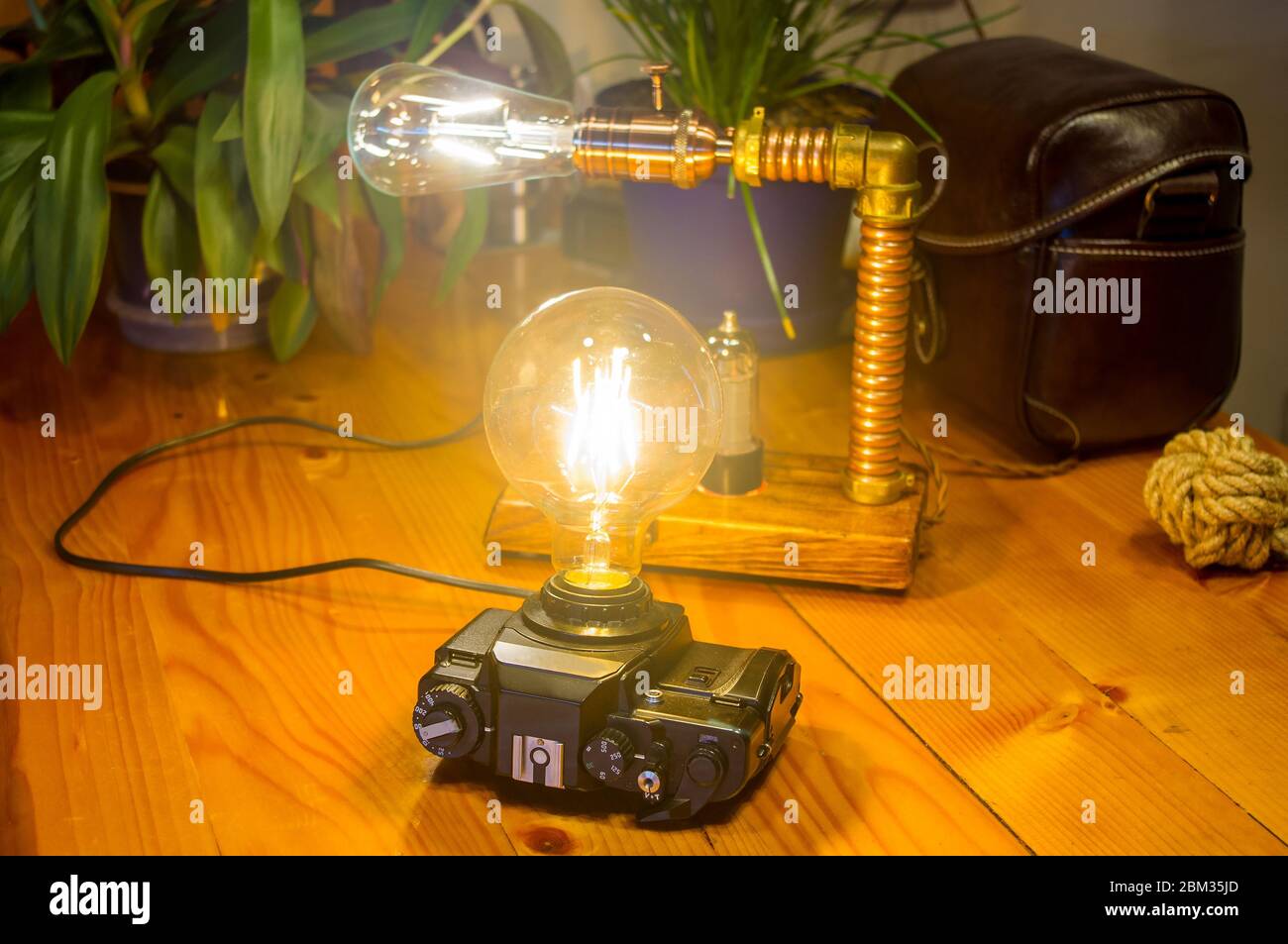 Light fixtures handmade in vintage style, retro film SLR camera case ...