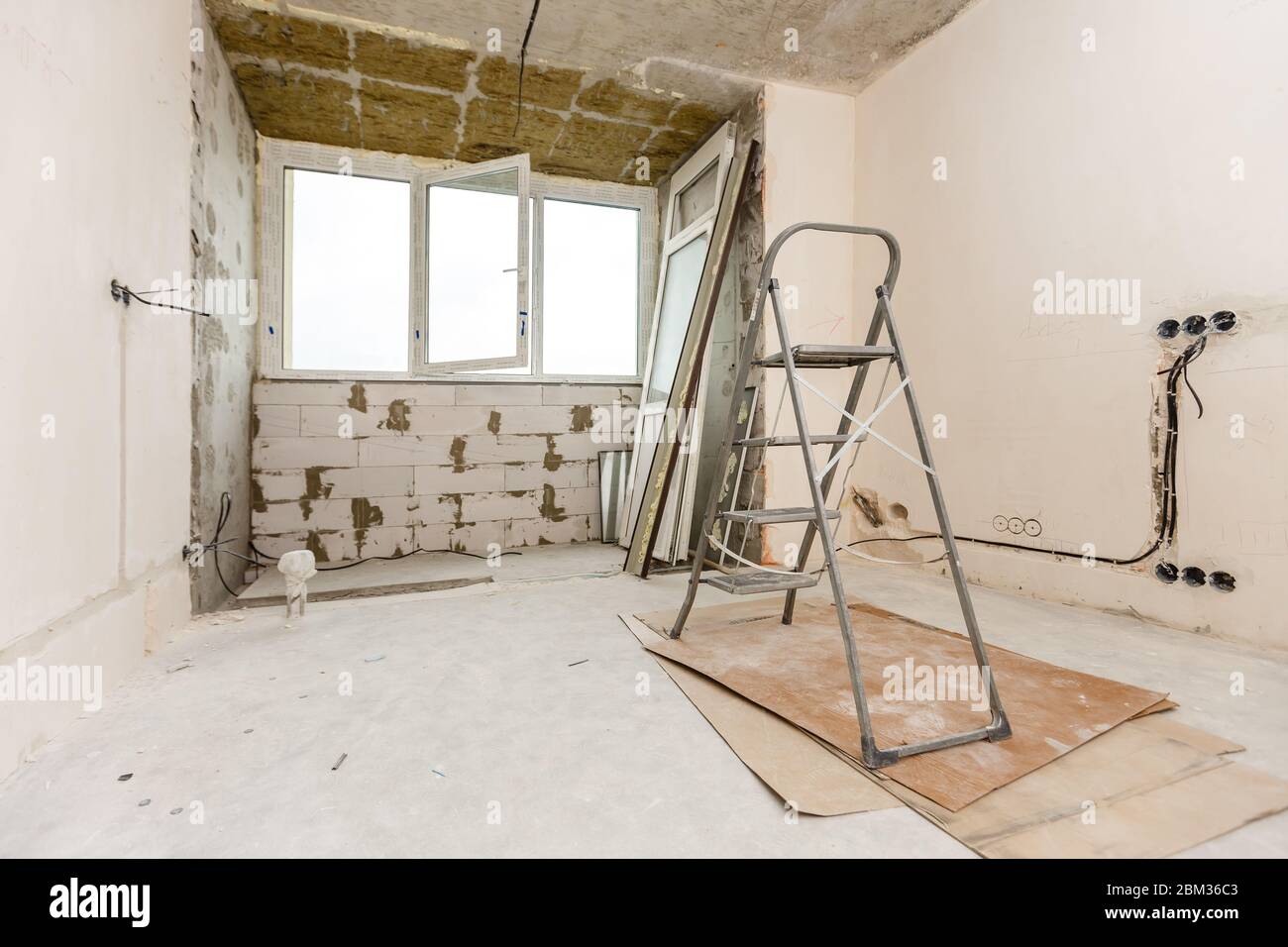 Renovation concept - room during restoration Stock Photo - Alamy