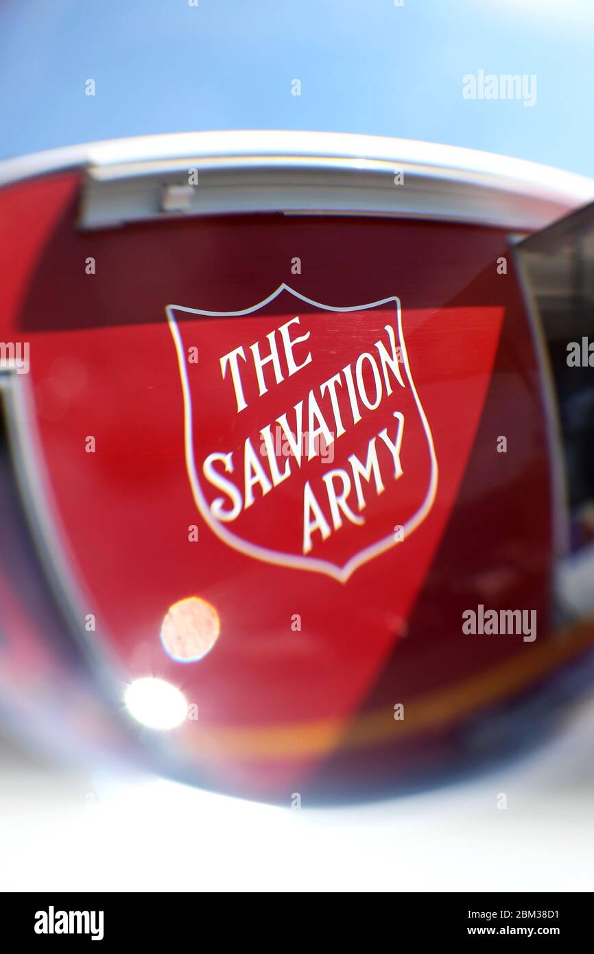 Salvation army logo hi-res stock photography and images - Alamy