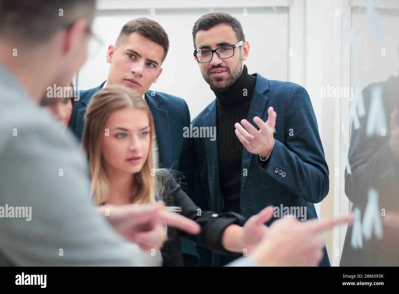 Group students sticky notes hi-res stock photography and images - Alamy