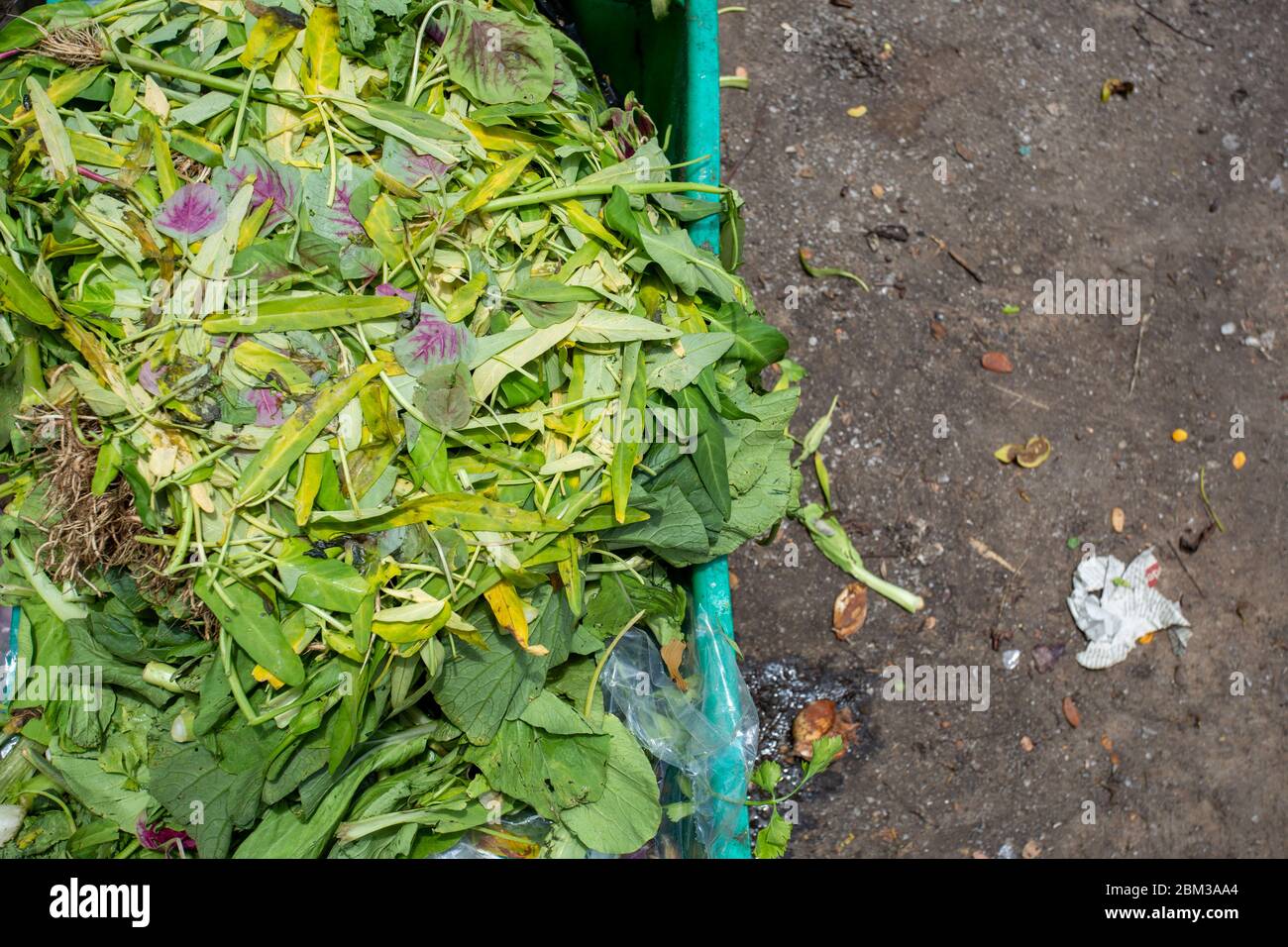 Food wastage garbage dump hi-res stock photography and images - Alamy