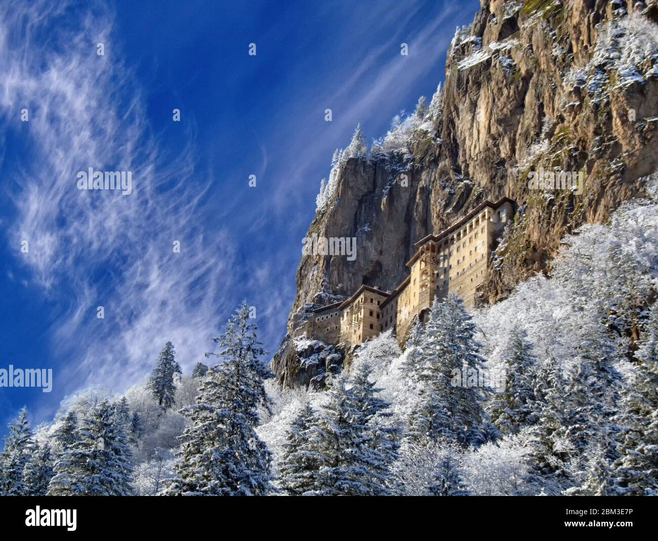 Ancient forest monastery hi-res stock photography and images - Alamy