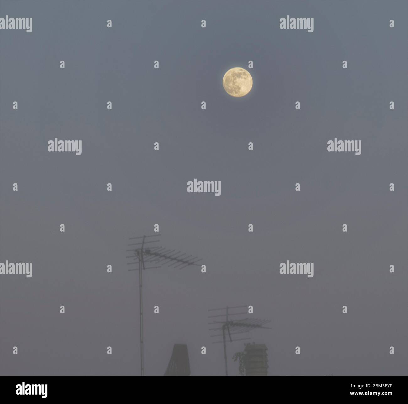 Super moon 2020-London Stock Photo - Alamy