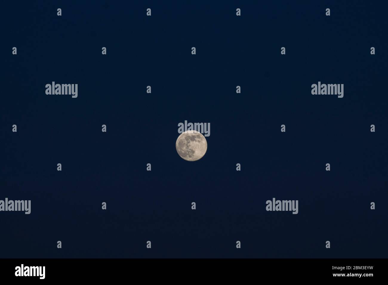 Super moon 2020-London Stock Photo - Alamy