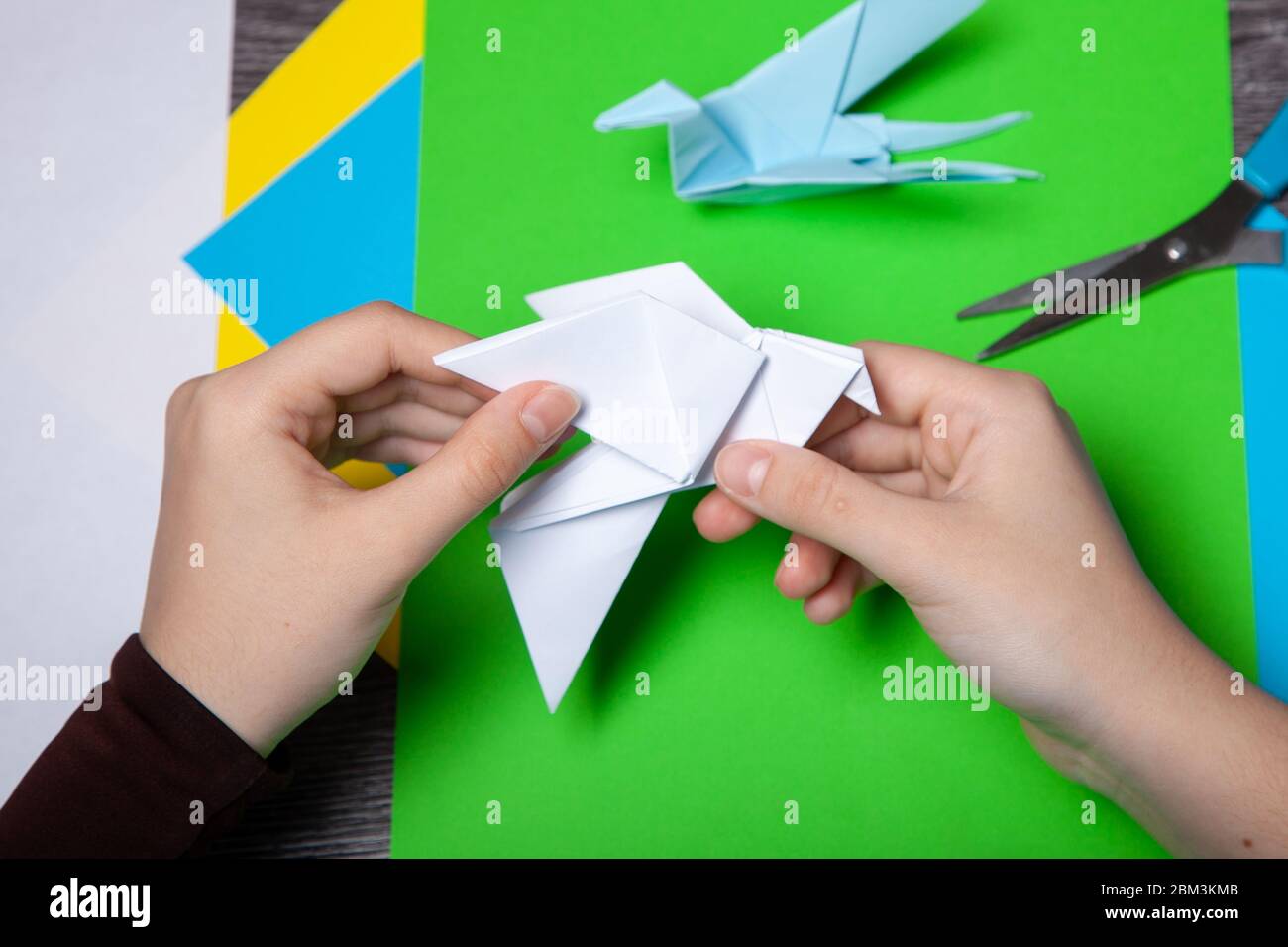 Set table teenager hi-res stock photography and images - Alamy