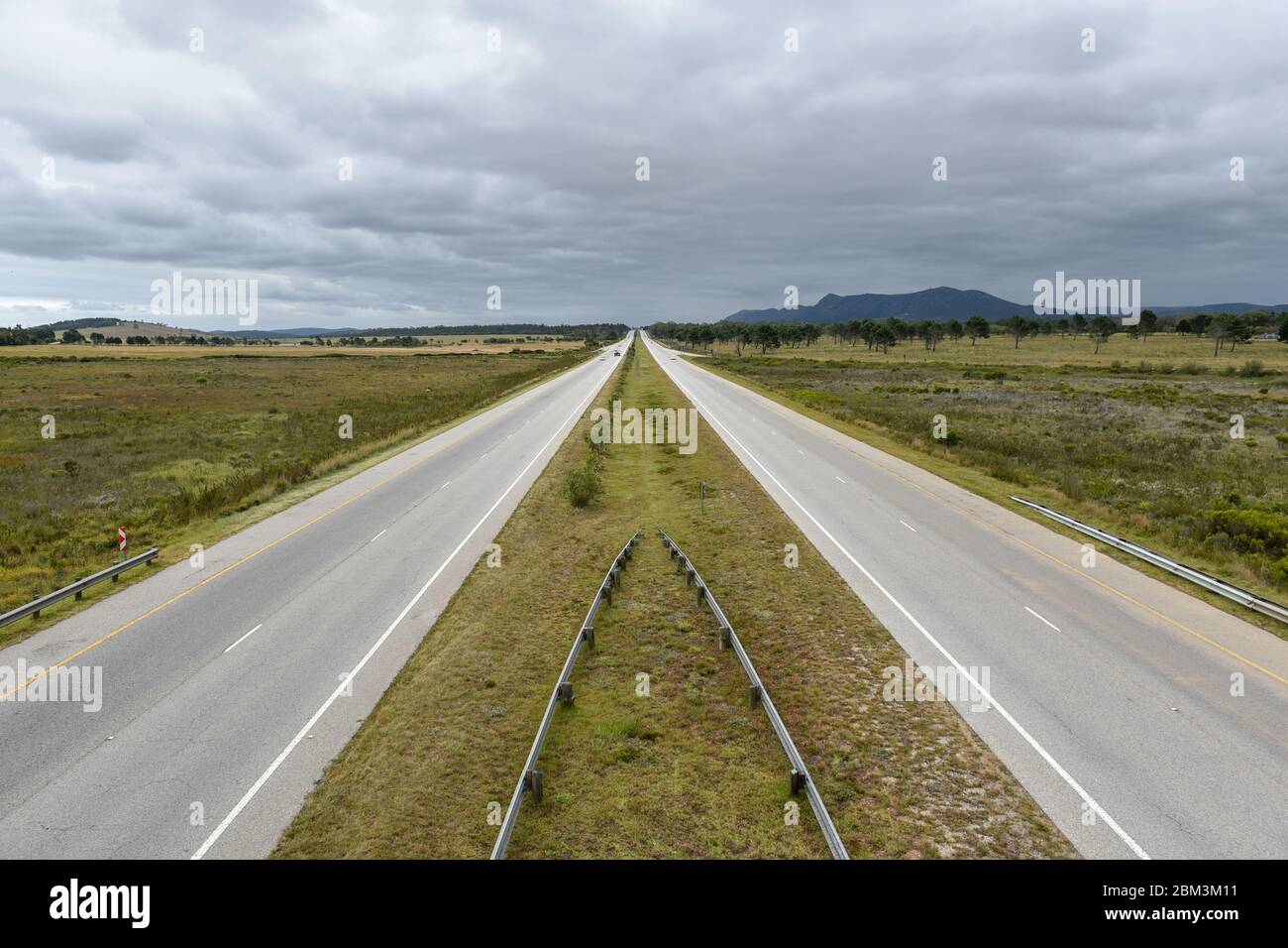 An Empty Highway connecting Port Elizabeth to Cape Town via Garden ...