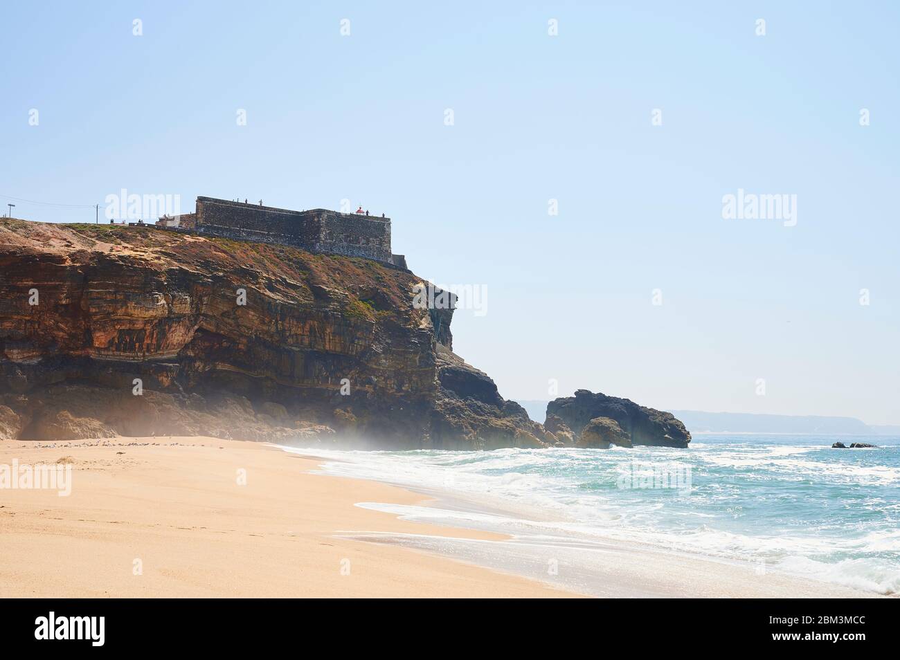 Praia da Nazaré e Praia do Norte, férias, 2019 Stock Photo - Alamy