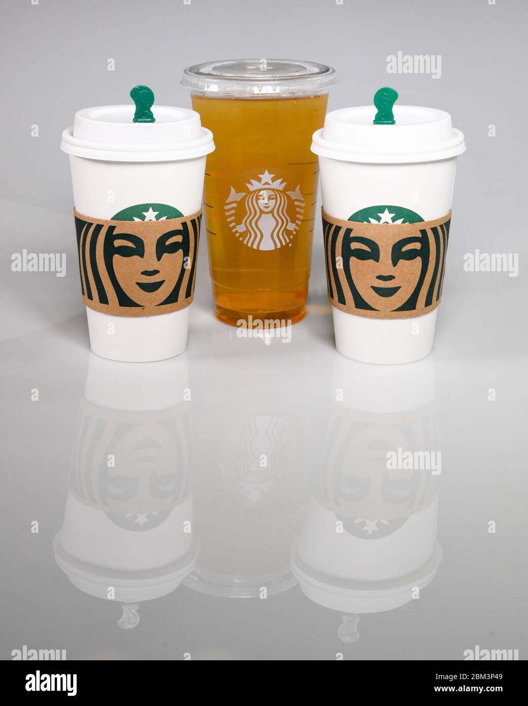 Starbucks cups - Starbucks drink cup Stock Photo - Alamy