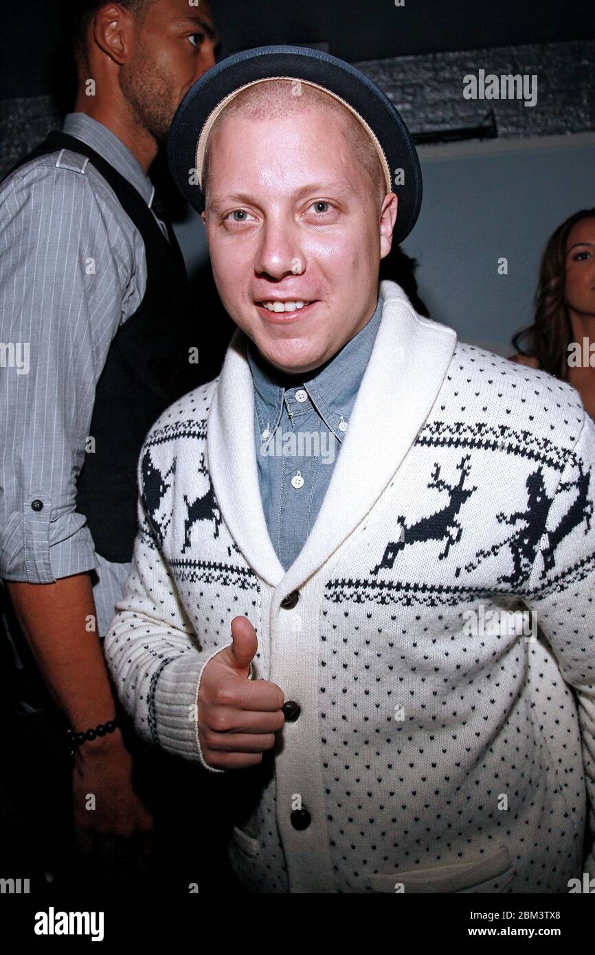 New York, NY, USA. 29 March, 2011. Matt Levine at the Japan fundraiser ...