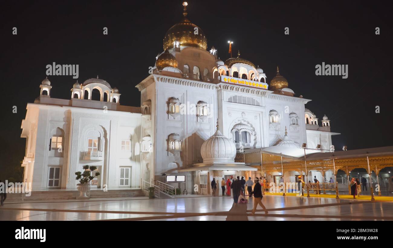 DELHI, INDIA - MARCH 13, 2019: night view of the front of gurudwara ...
