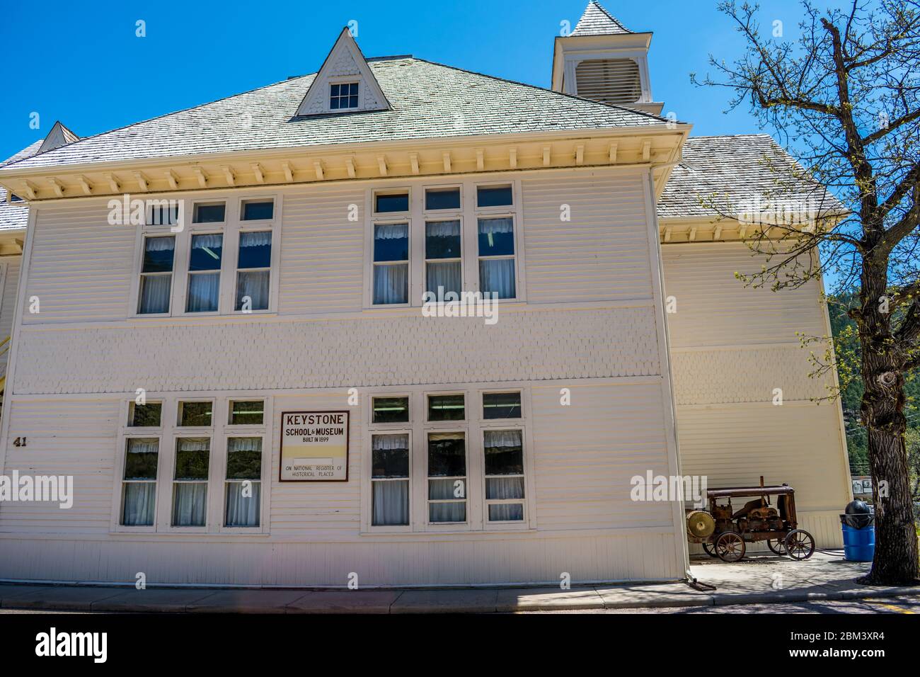 Keystone, SD, USA - May 26, 2019: The Keystone School & Museum Stock ...
