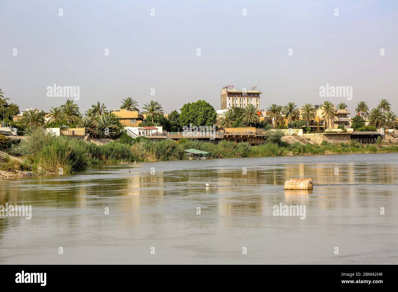 Tigris river iraq sunrise tigris river iraq hi-res stock photography ...