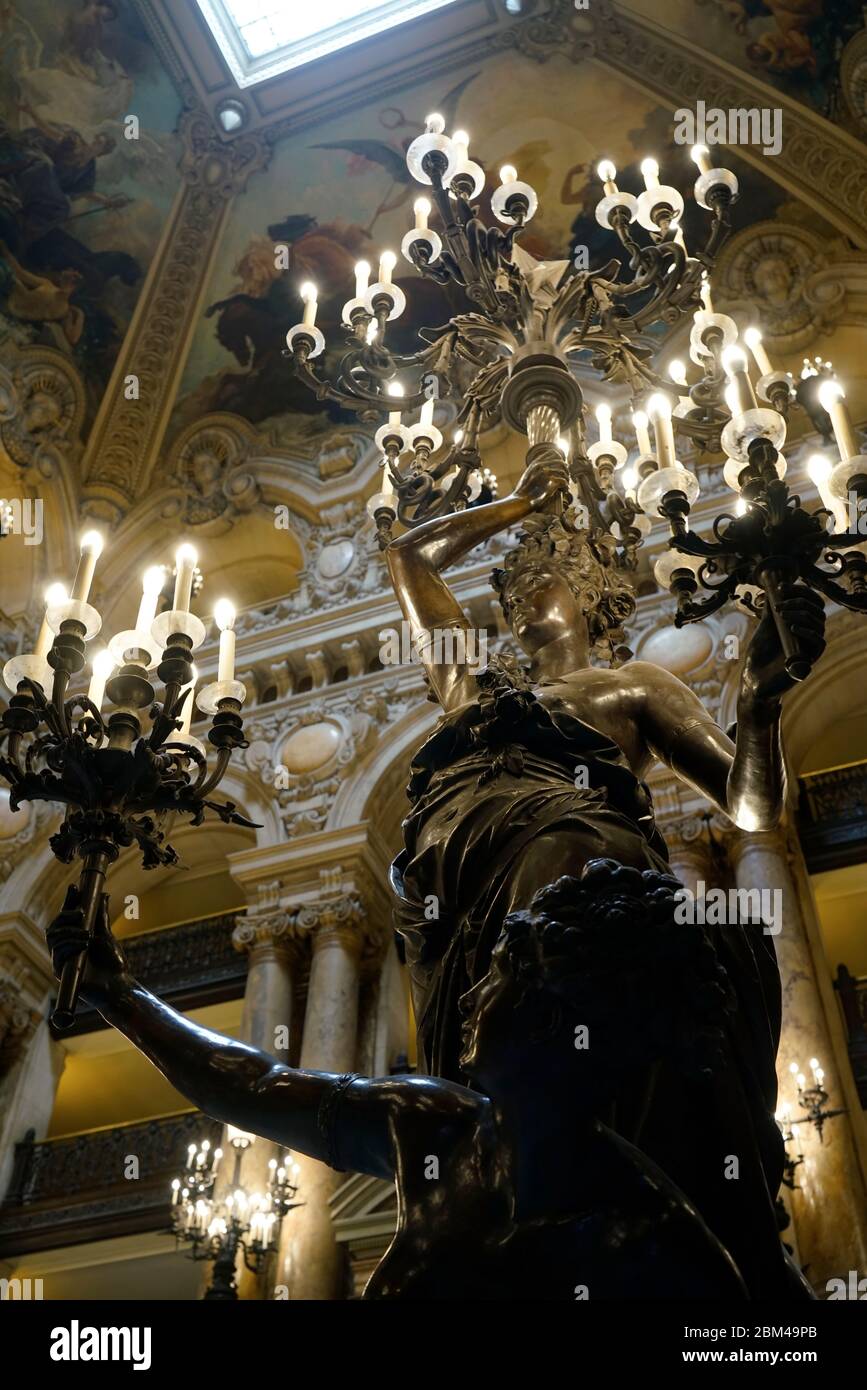 Elegant lamp posts hi-res stock photography and images - Alamy