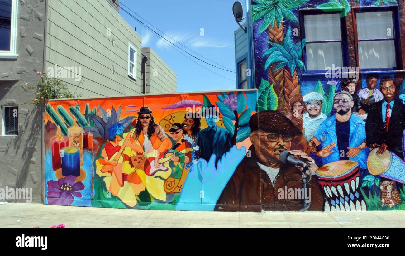 The mission murals san francisco hi-res stock photography and images ...