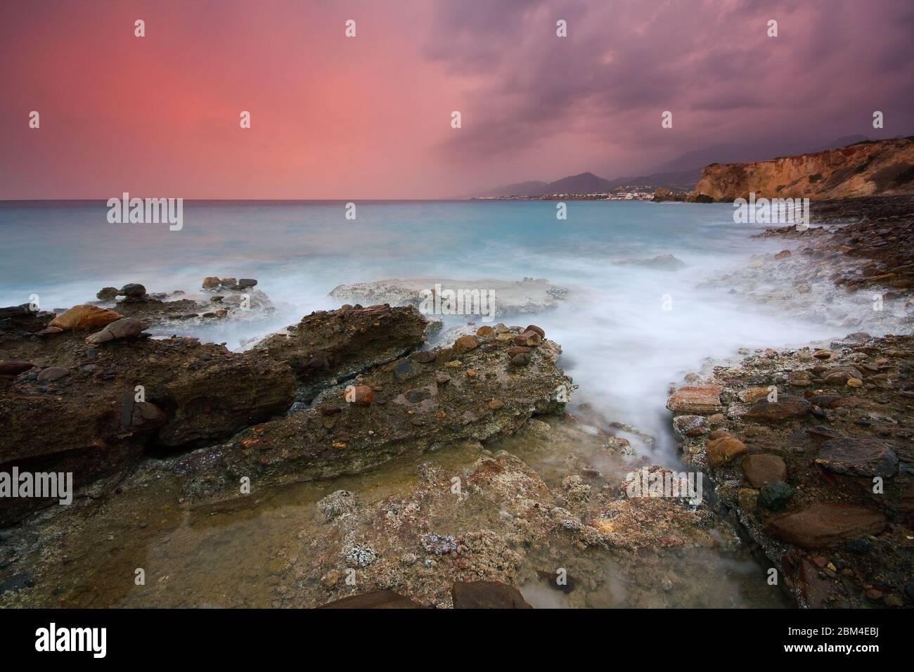 Setting sun crete hi-res stock photography and images - Alamy