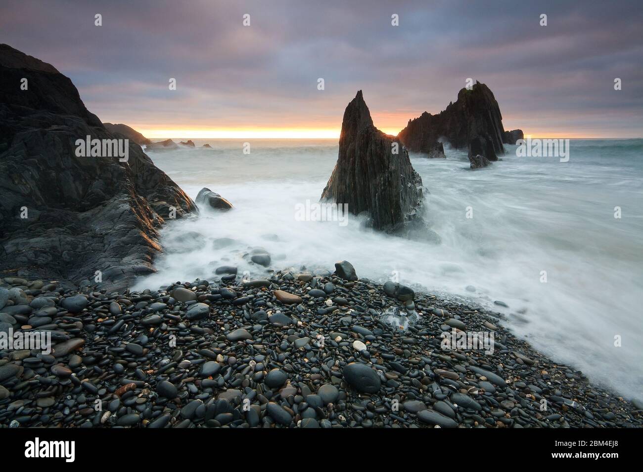 Cornwall duckpool beach hi-res stock photography and images - Alamy