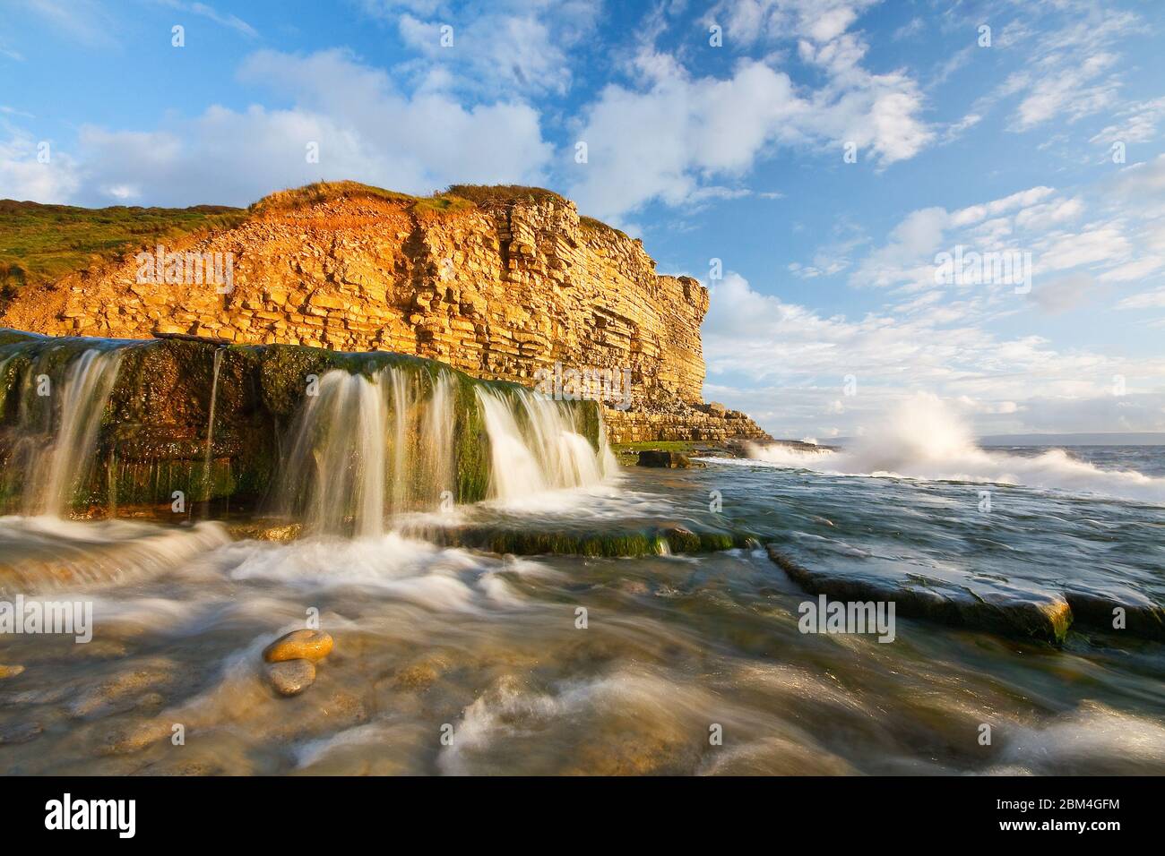 Monknash beach wales hi-res stock photography and images - Alamy