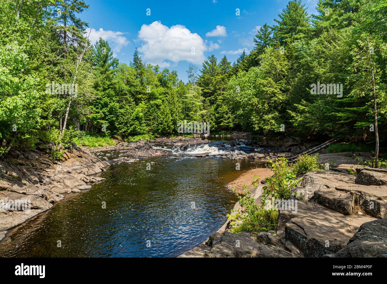 Ragged falls hi-res stock photography and images - Alamy