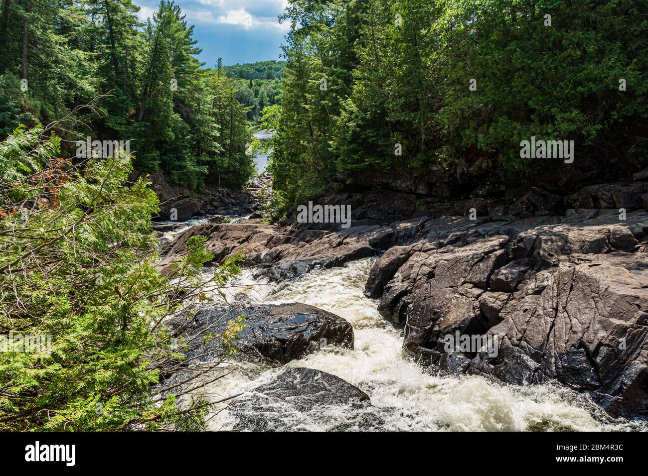 Ragged falls hi-res stock photography and images - Alamy